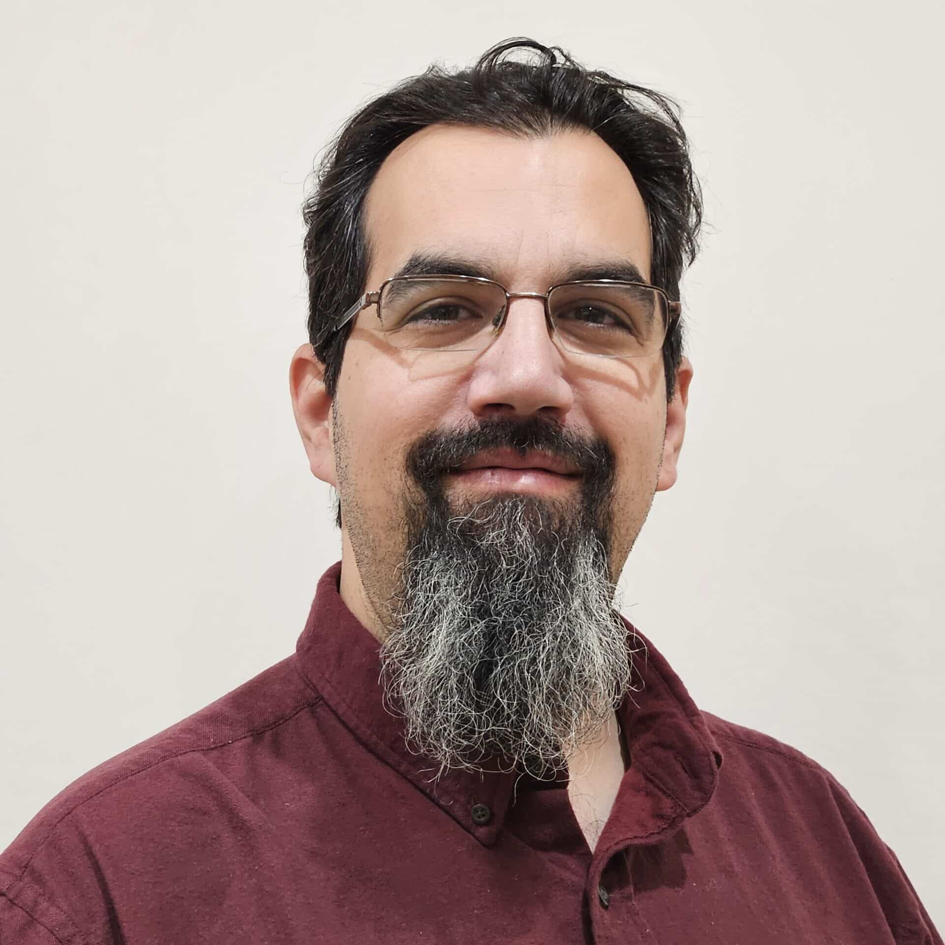 Ian Vivero | Meet the Team | Lifting Technologies